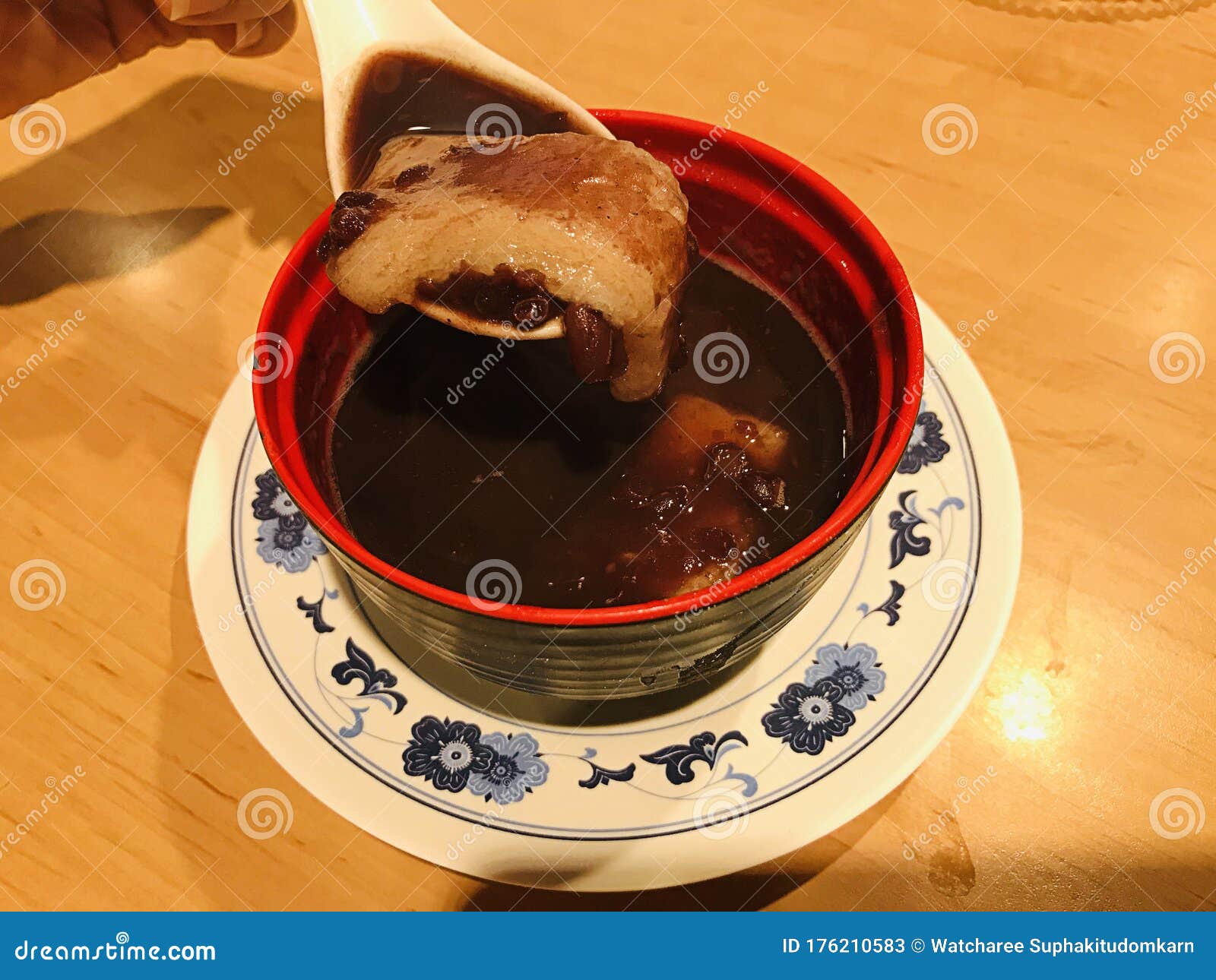 Red Bean Porridge Served with Mochi. Stock Image - Image of nutrient ...