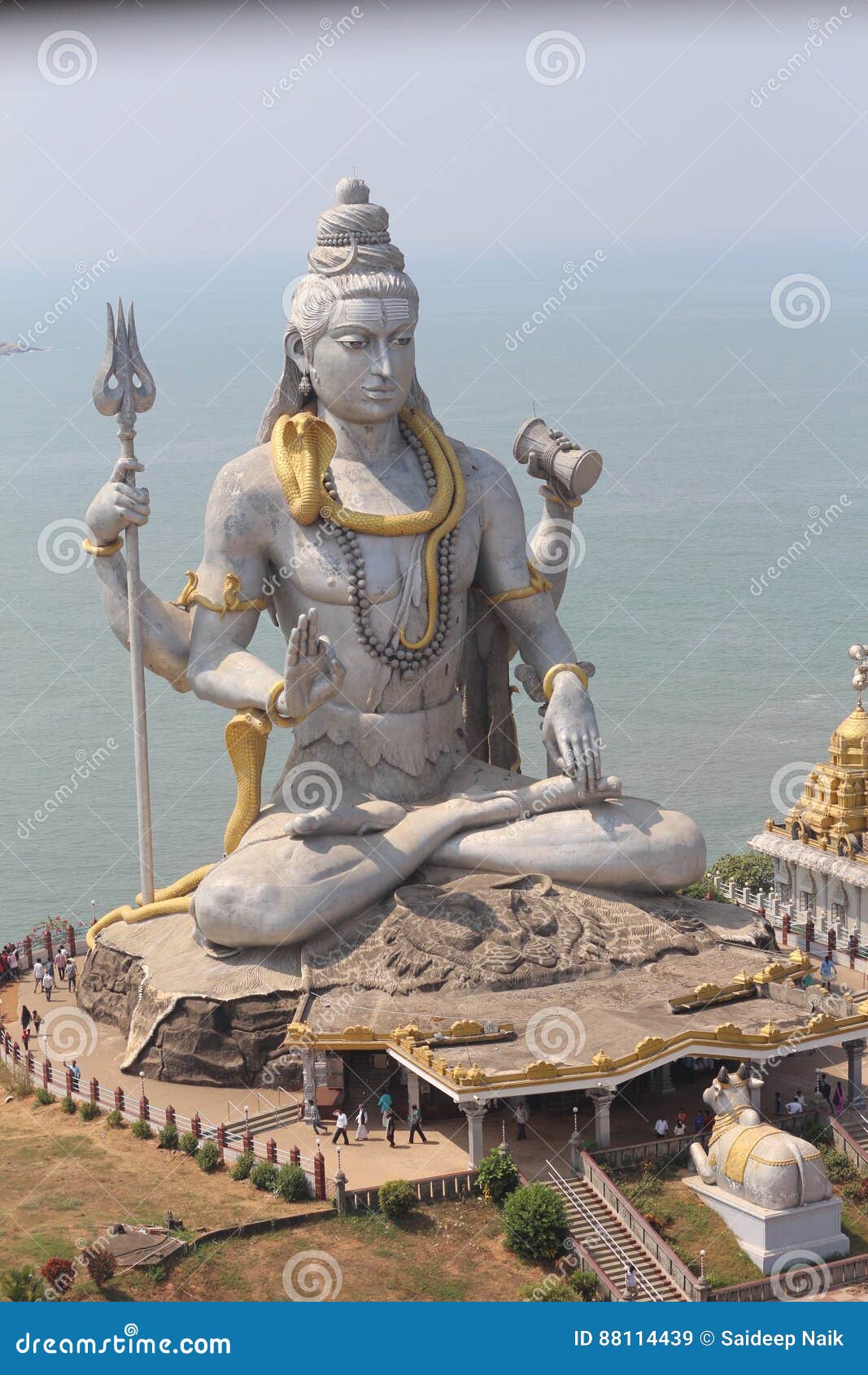 Shiva statue editorial stock image. Image of murdeshawar - 88114439