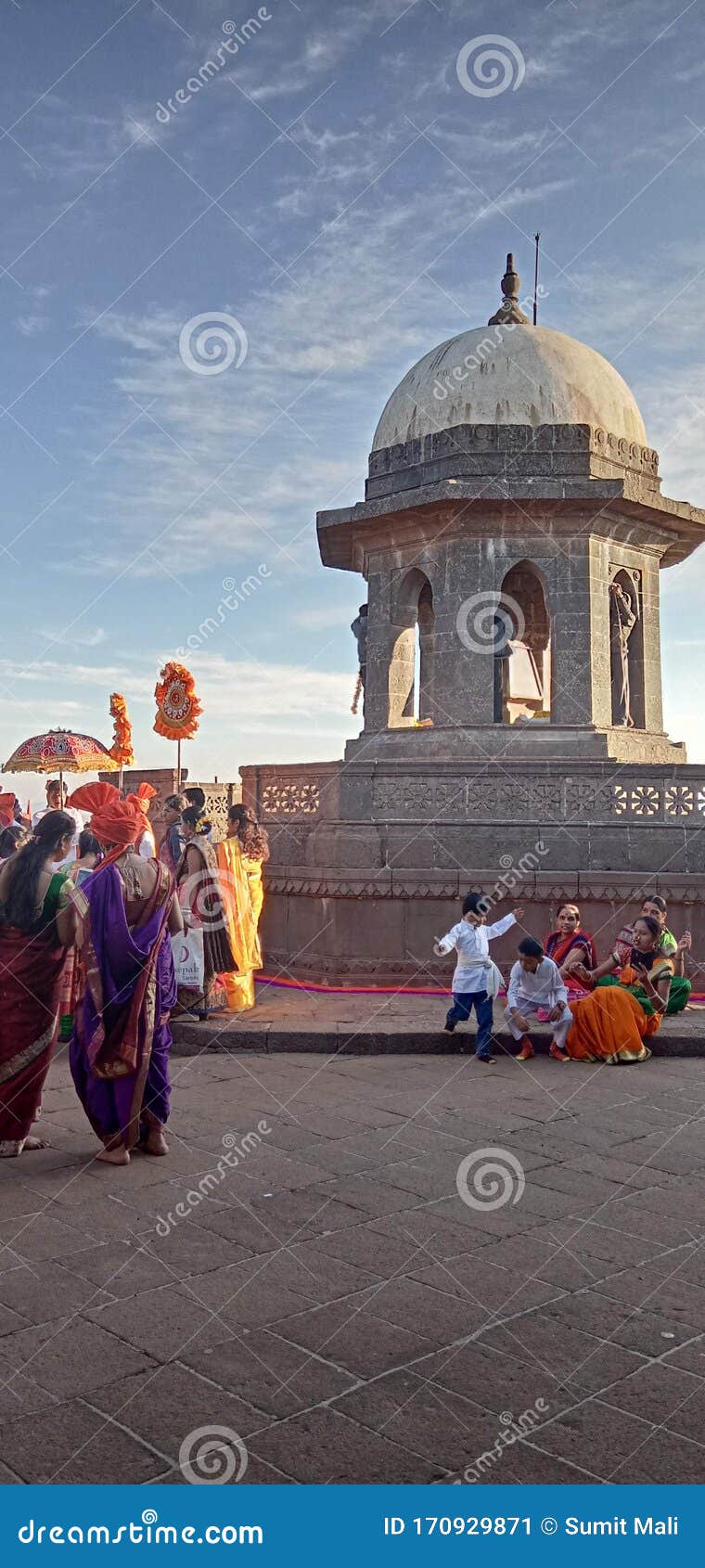 Shivaji Maharaj Samadhi & X28;Tomb& X29; Raigad Foto Editorial - Imagem ...