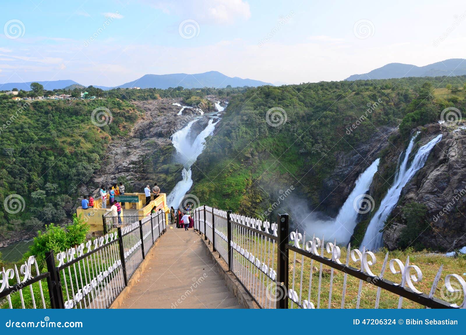 Shivanasamudra waterfalls editorial stock image. Image of outside ...