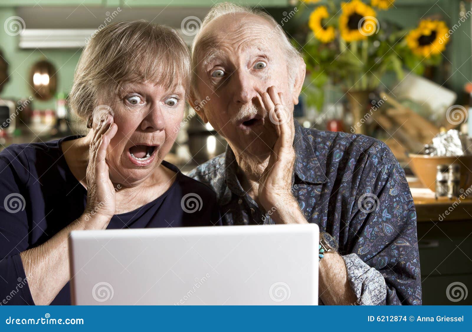 Shocked Senior Couple with a Laptop Computer Stock Photo - Image of ...