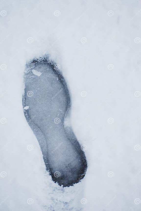 Shoe imprint stock photo. Image of hike, snow, mark, blue - 13007972