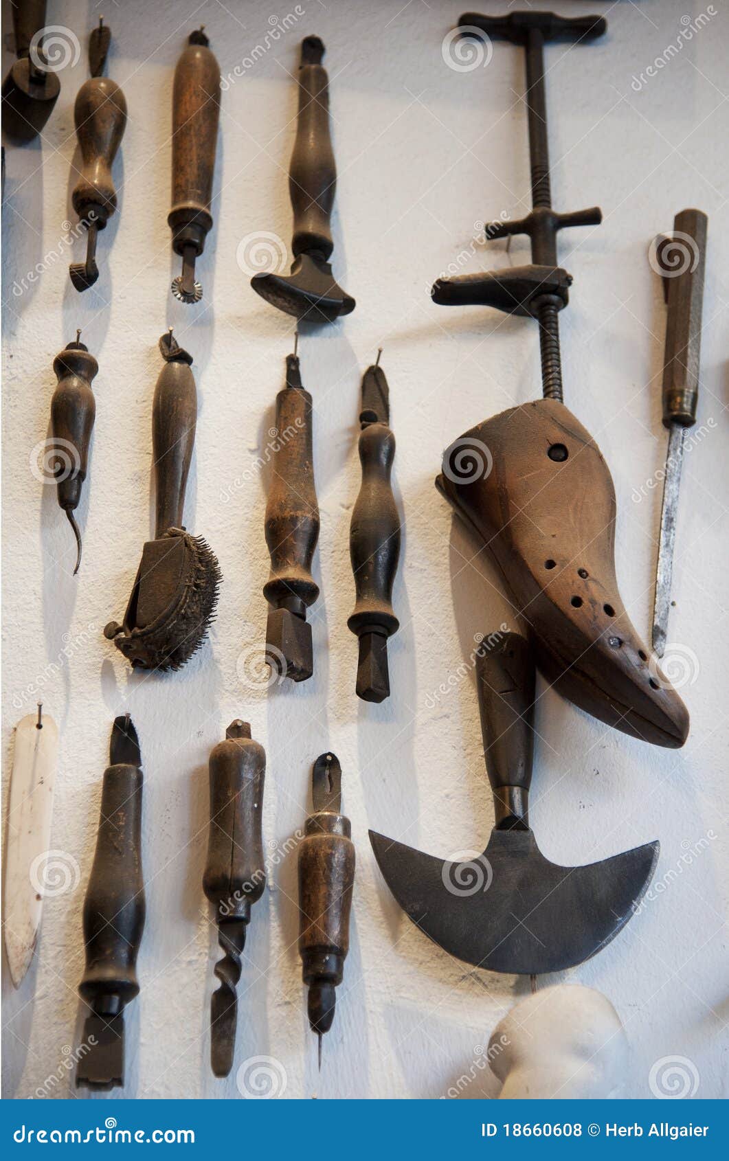 Colonial Shoemaker Tools