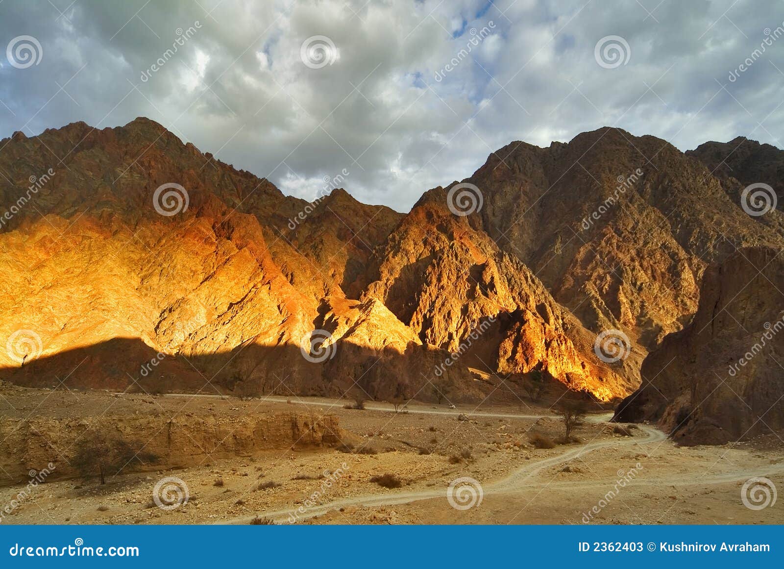 Shone mountain stock image. Image of range, ridge, curve - 2362403