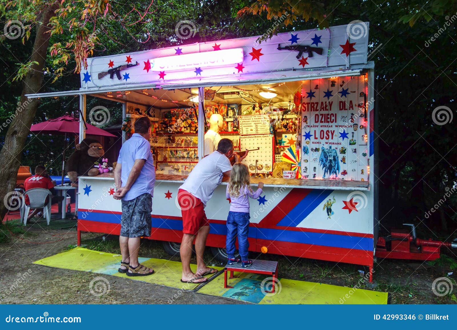 Shooting gallery editorial photo. Image of fair, shooting - 42993346