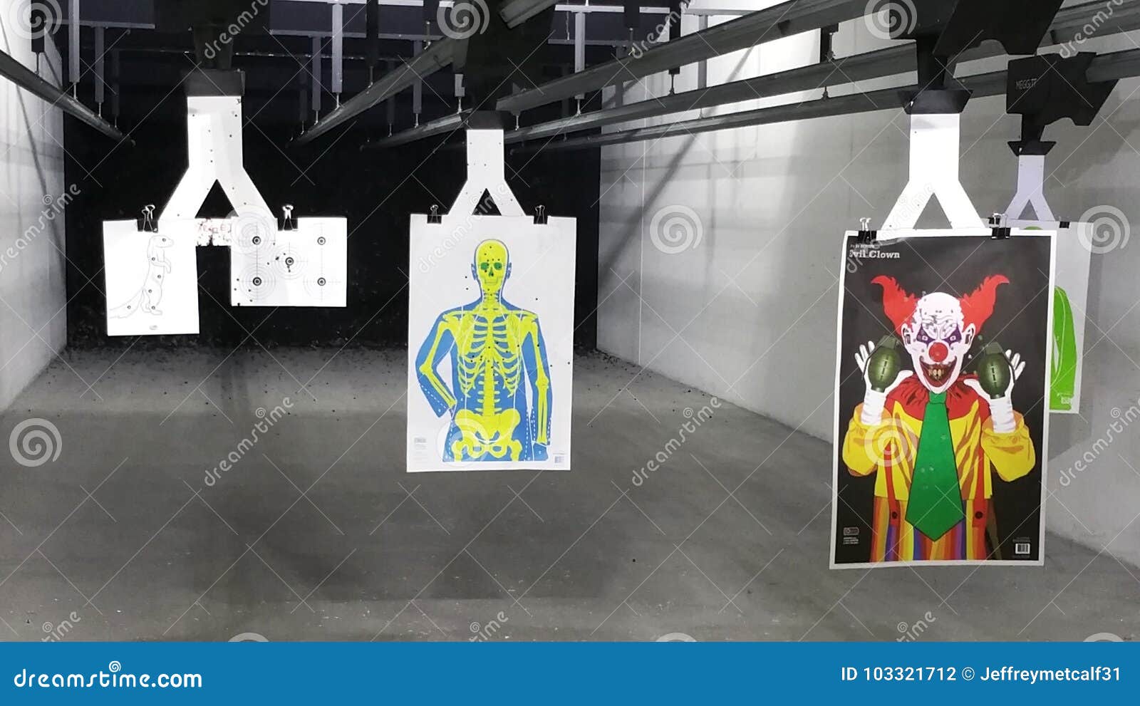 Shooting range editorial photography. Image of rifle - 103321712