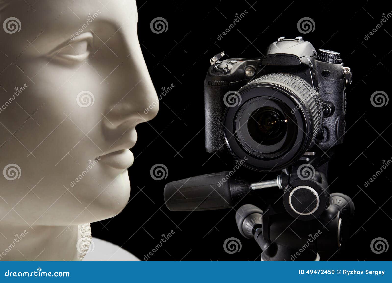 Shooting in Studio Plaster Head Stock Image - Image of concept, camera ...