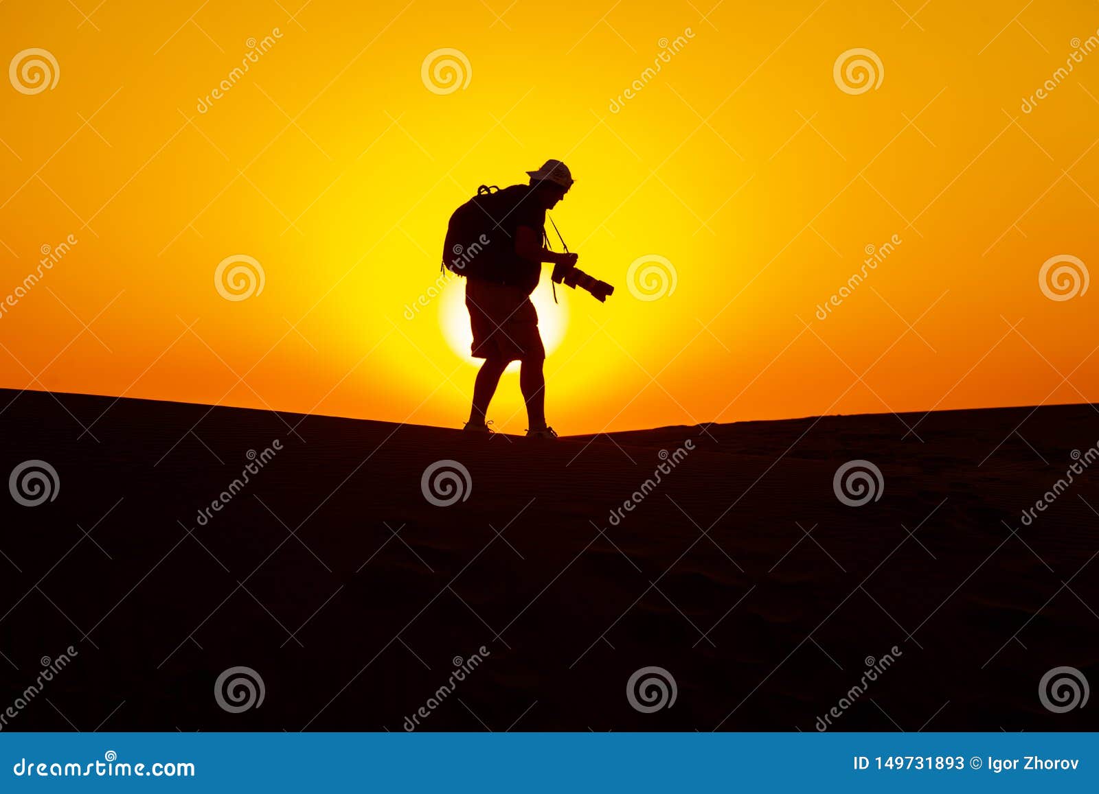 Shooting Sunset in the Desert Stock Image - Image of photographing ...