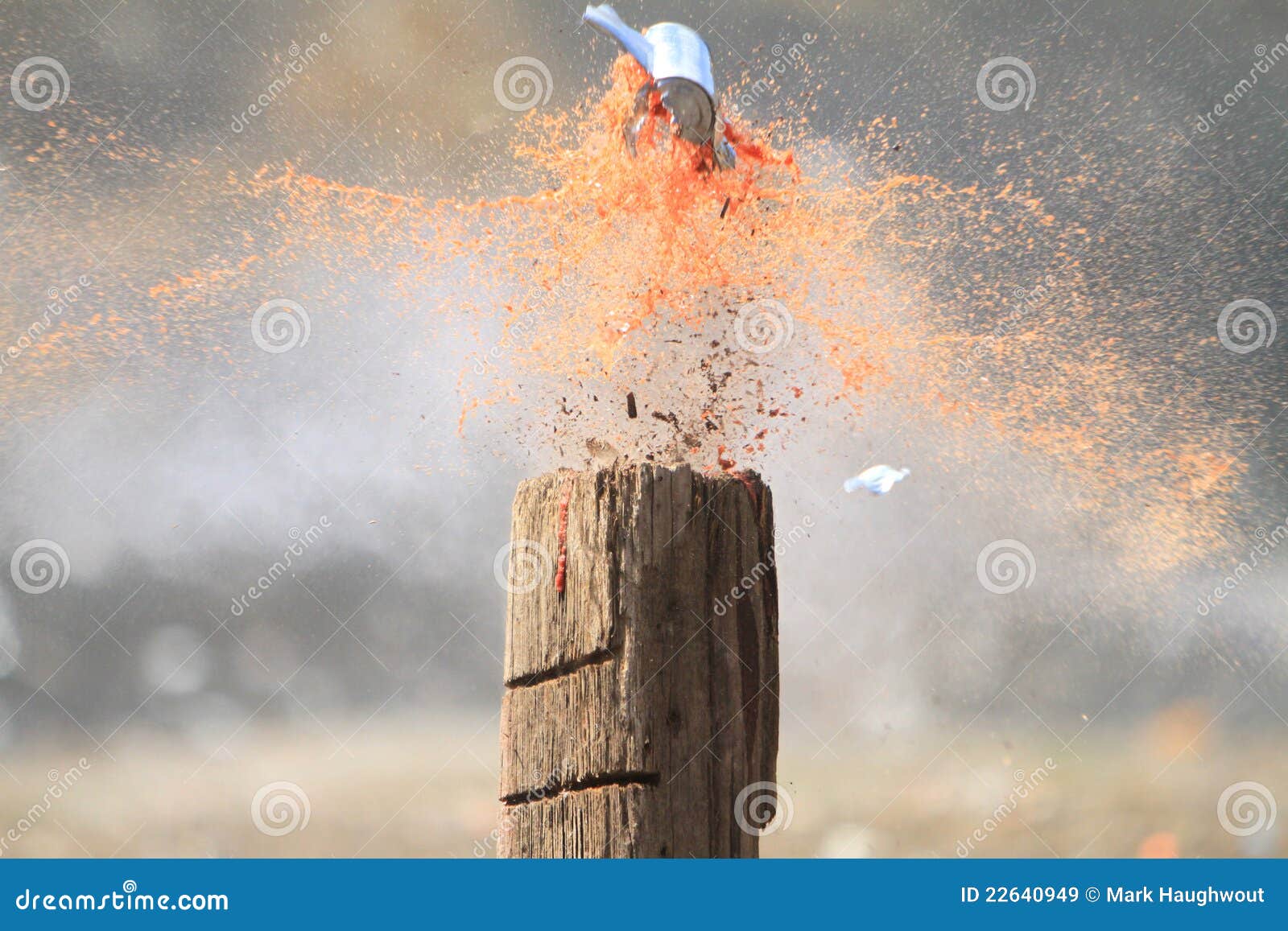 Shooting tin cans stock image. Image of accuracy, shoot - 22640949