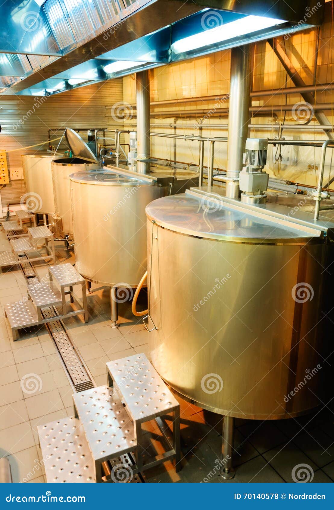 Shop Brewery Boilers Boiling Wort Stock Photos - Free & Royalty-Free ...