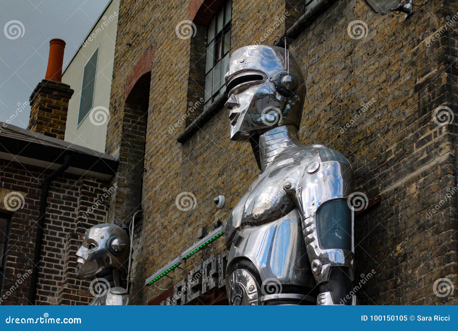 Robots editorial image. Image of london, robots, shop - 100150105