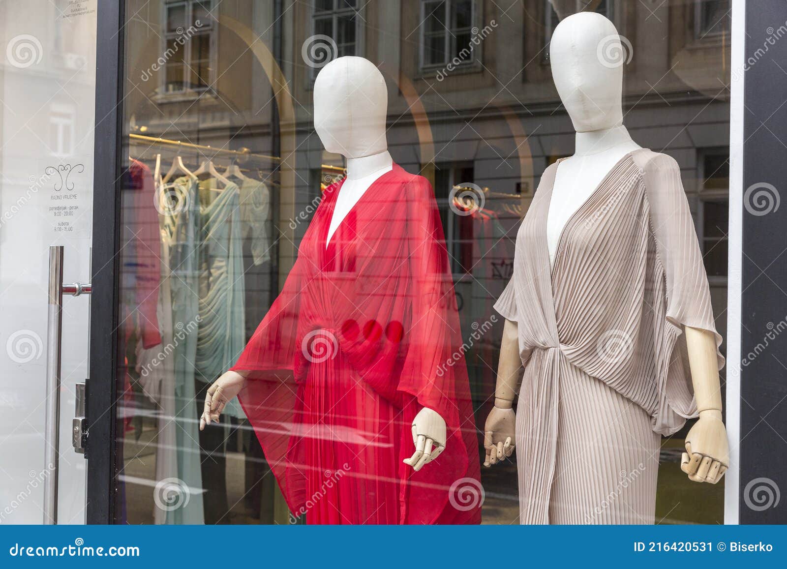 Shop window dolls stock image. Image of product, style - 216420531