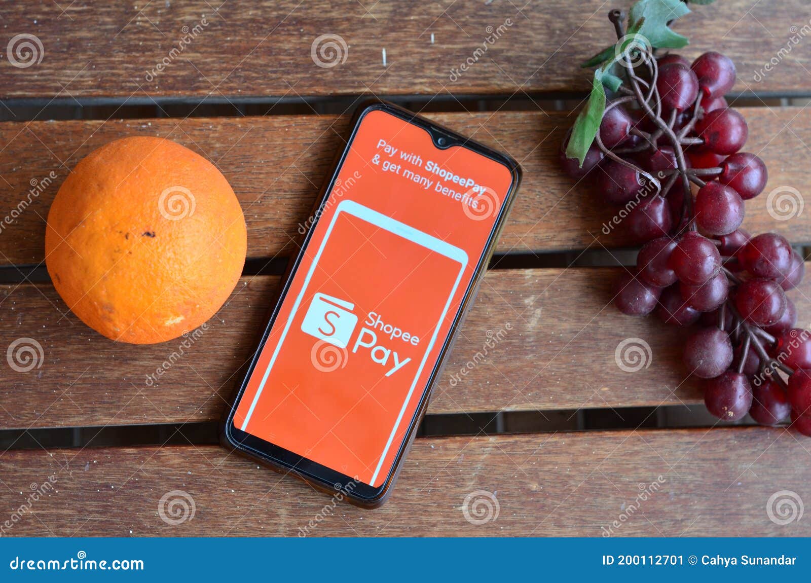 Shopee Pay on Smartphone, Popular E Wallet in Indonesia Editorial Photo ...