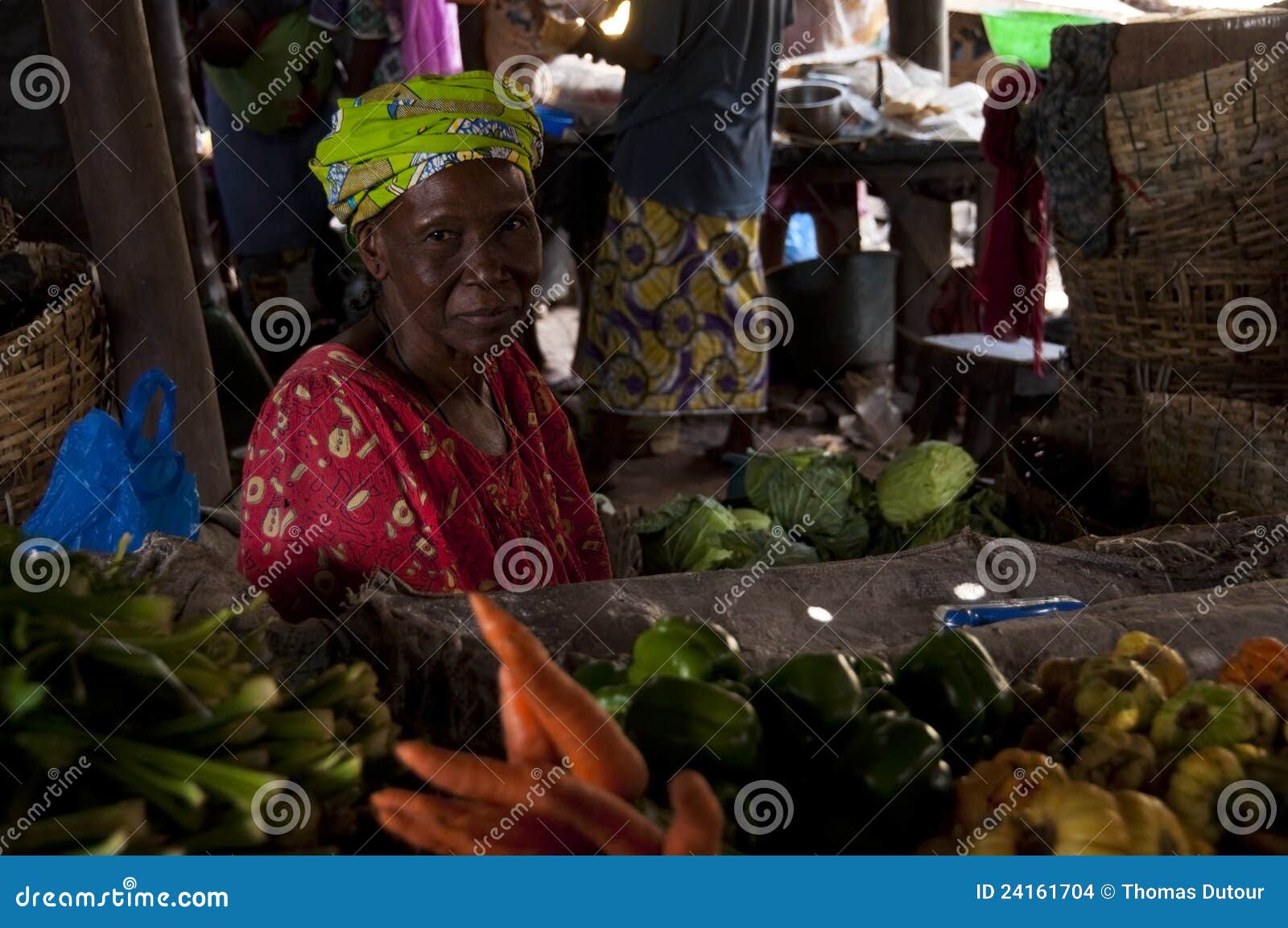 Shopkeeper Selling Vegetables in Bamako Editorial Stock Image - Image ...