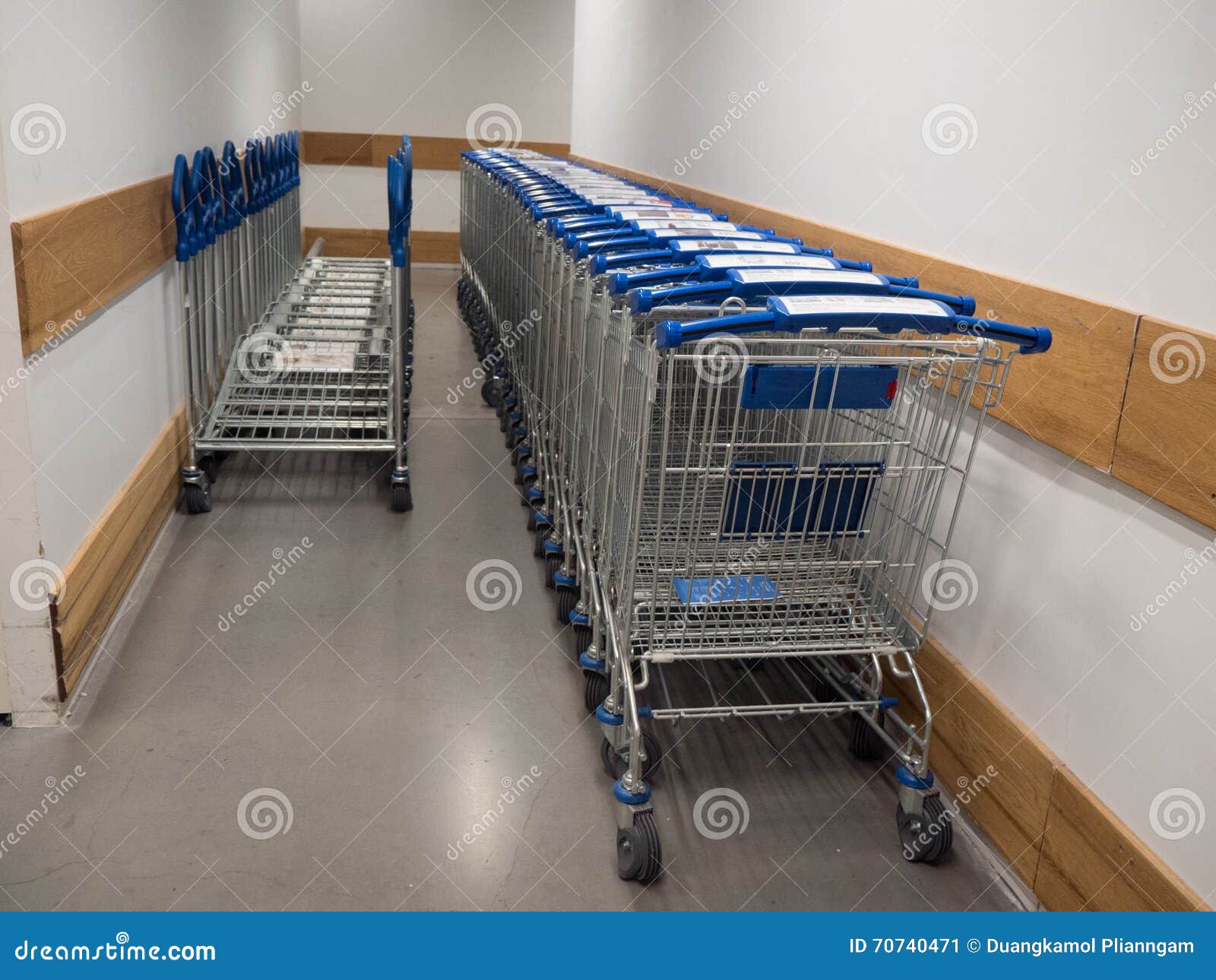 Shopping cart stock image. Image of shop, retail, sale - 70740471