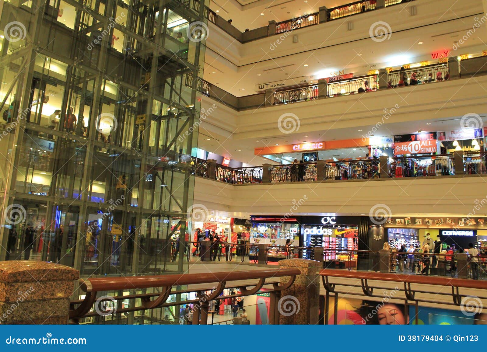 Shopping center editorial stock image. Image of shop - 38179404