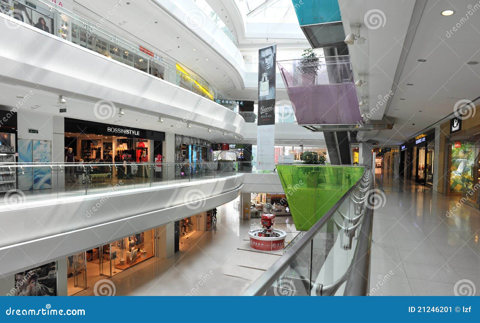 Shopping mall editorial photo. Image of customer, center - 21246201