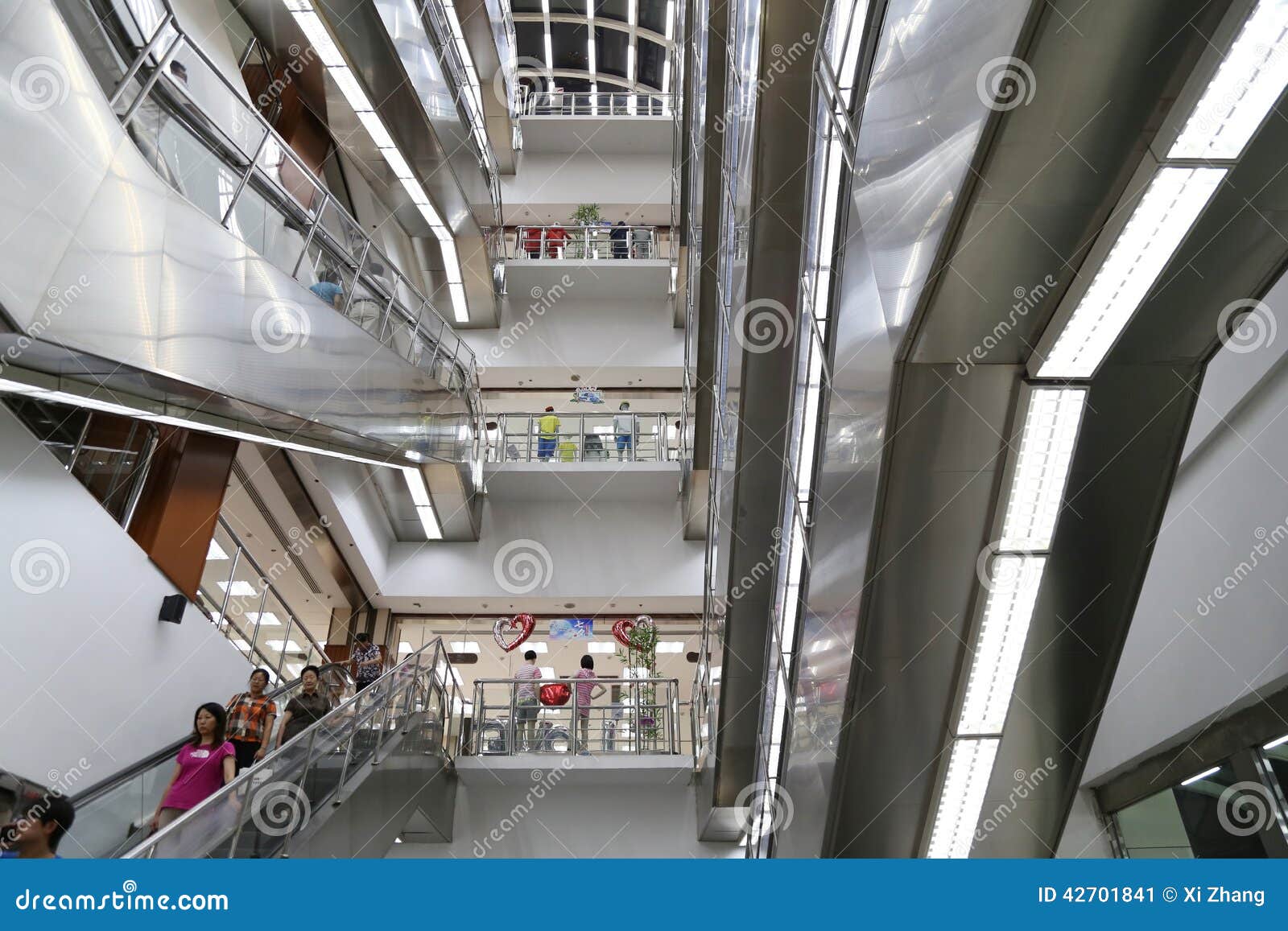 Shopping Mall Elevator editorial photo. Image of house - 42701841