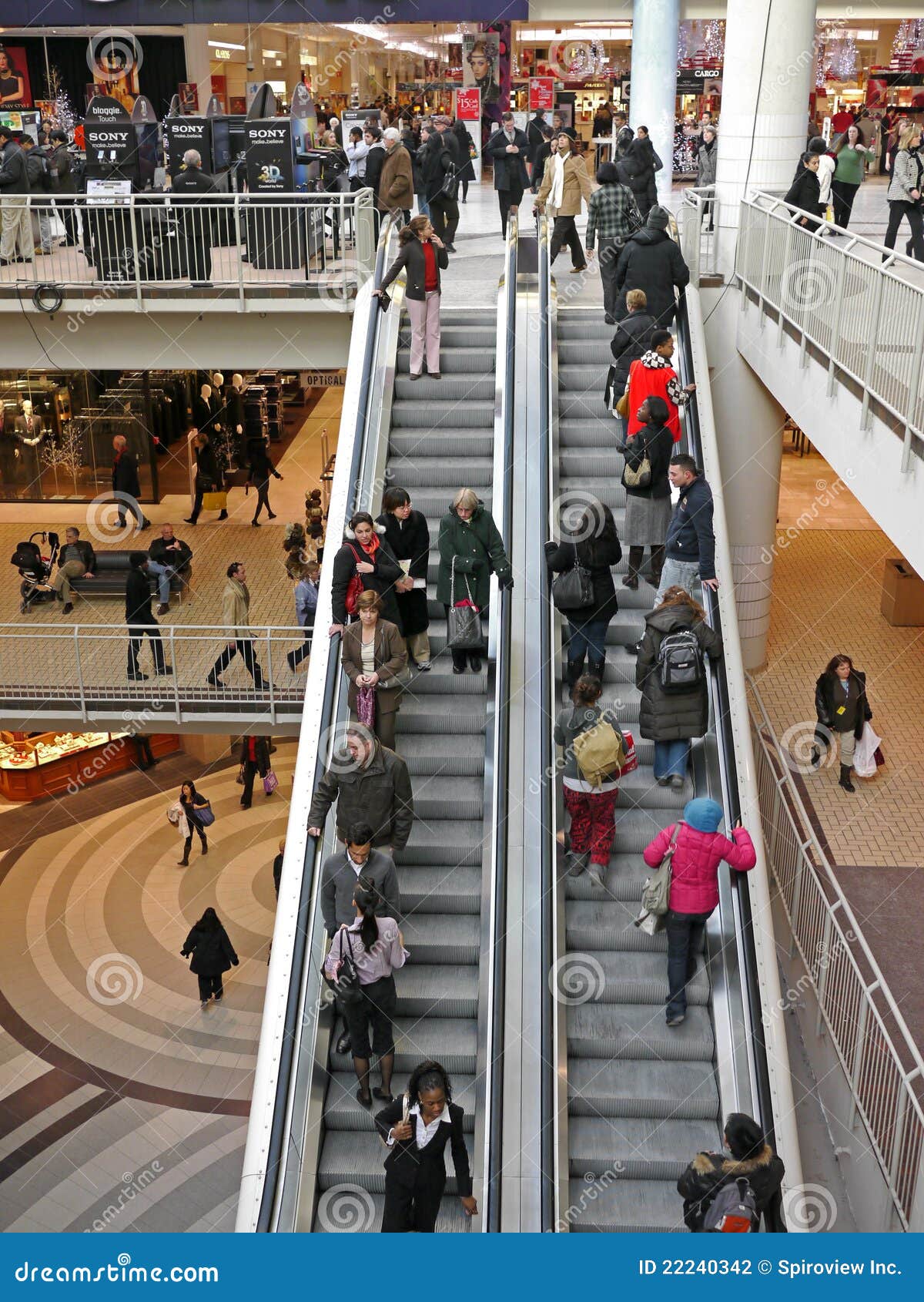 Shopping mall escalator editorial photography. Image of indoor - 22240342