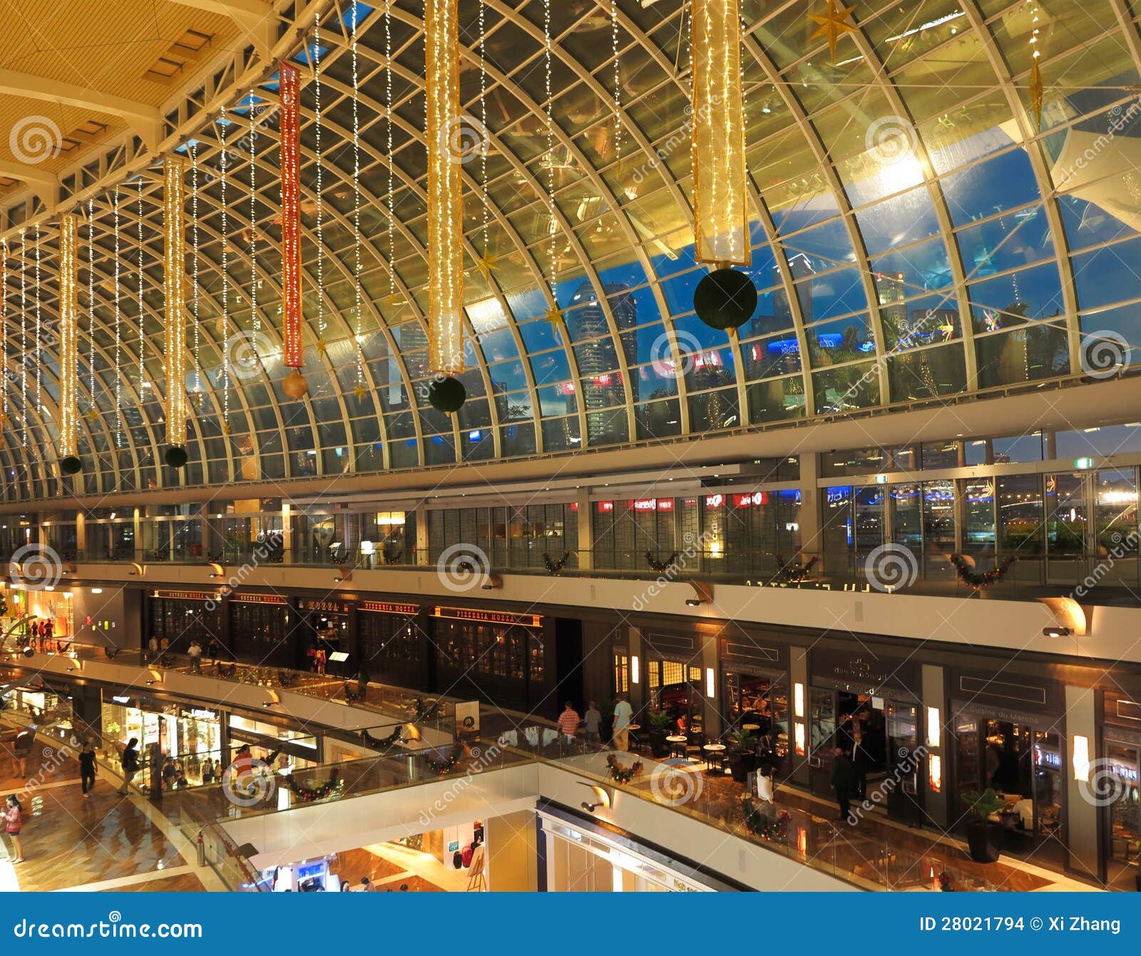 Shopping Mall Interor editorial stock image. Image of landmark - 28021794