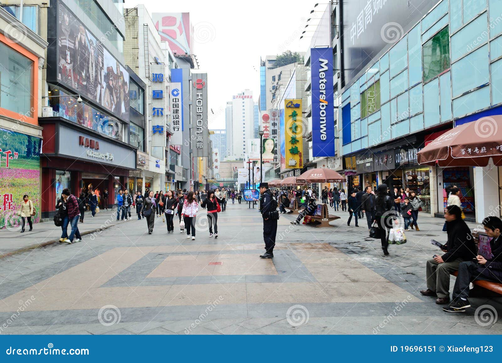 Shopping street editorial photo. Image of life, business - 19696151