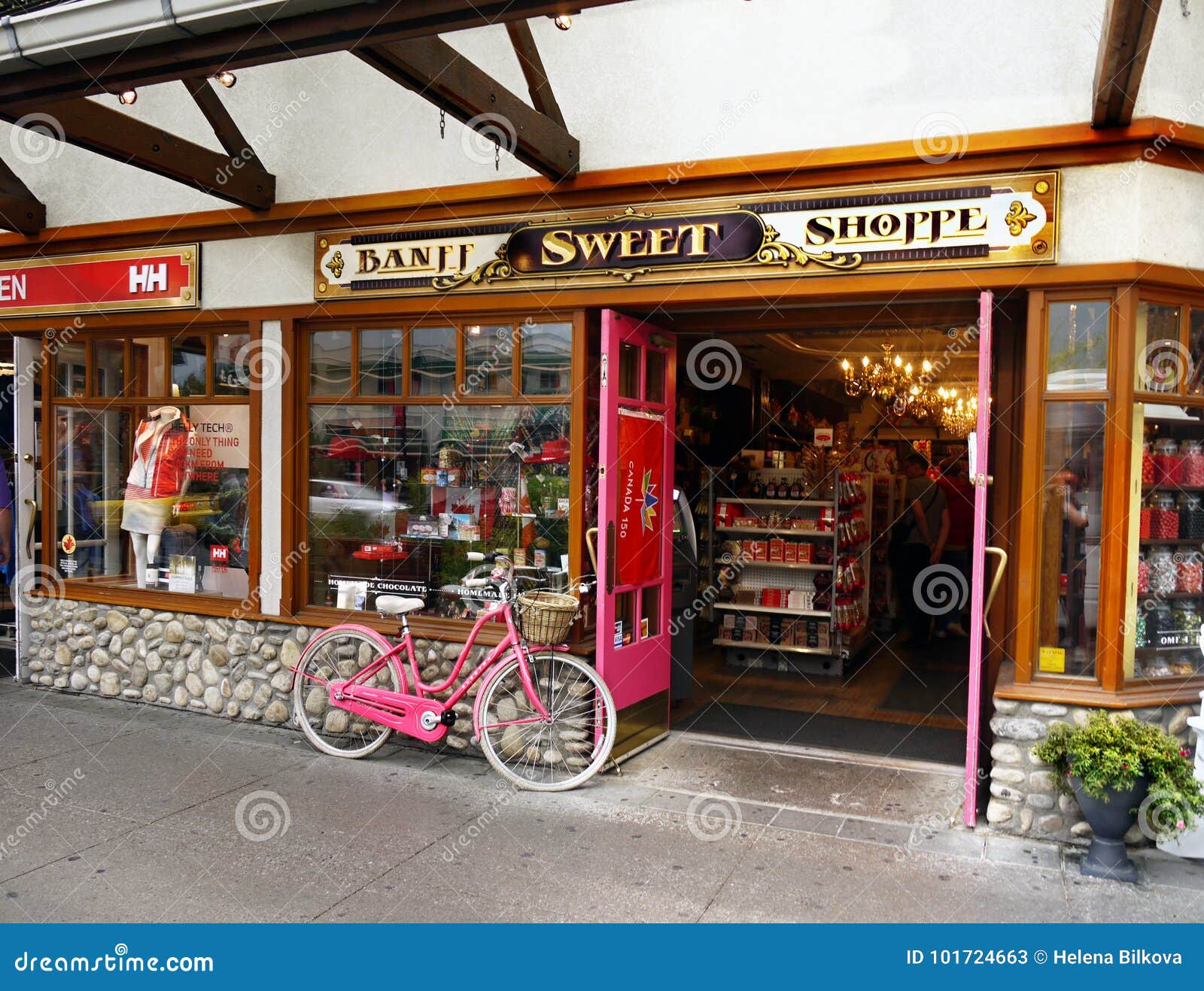 Banff Town Centre editorial stock photo. Image of view - 101724663