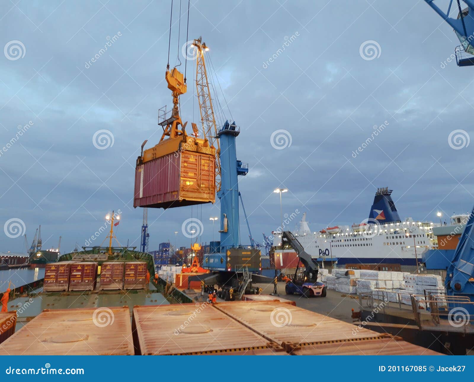 Shore Crane Loading Containers in Freight Ship Editorial Image - Image ...