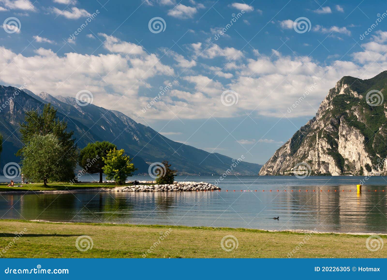 On the shore of the lake stock image. Image of peace - 20226305