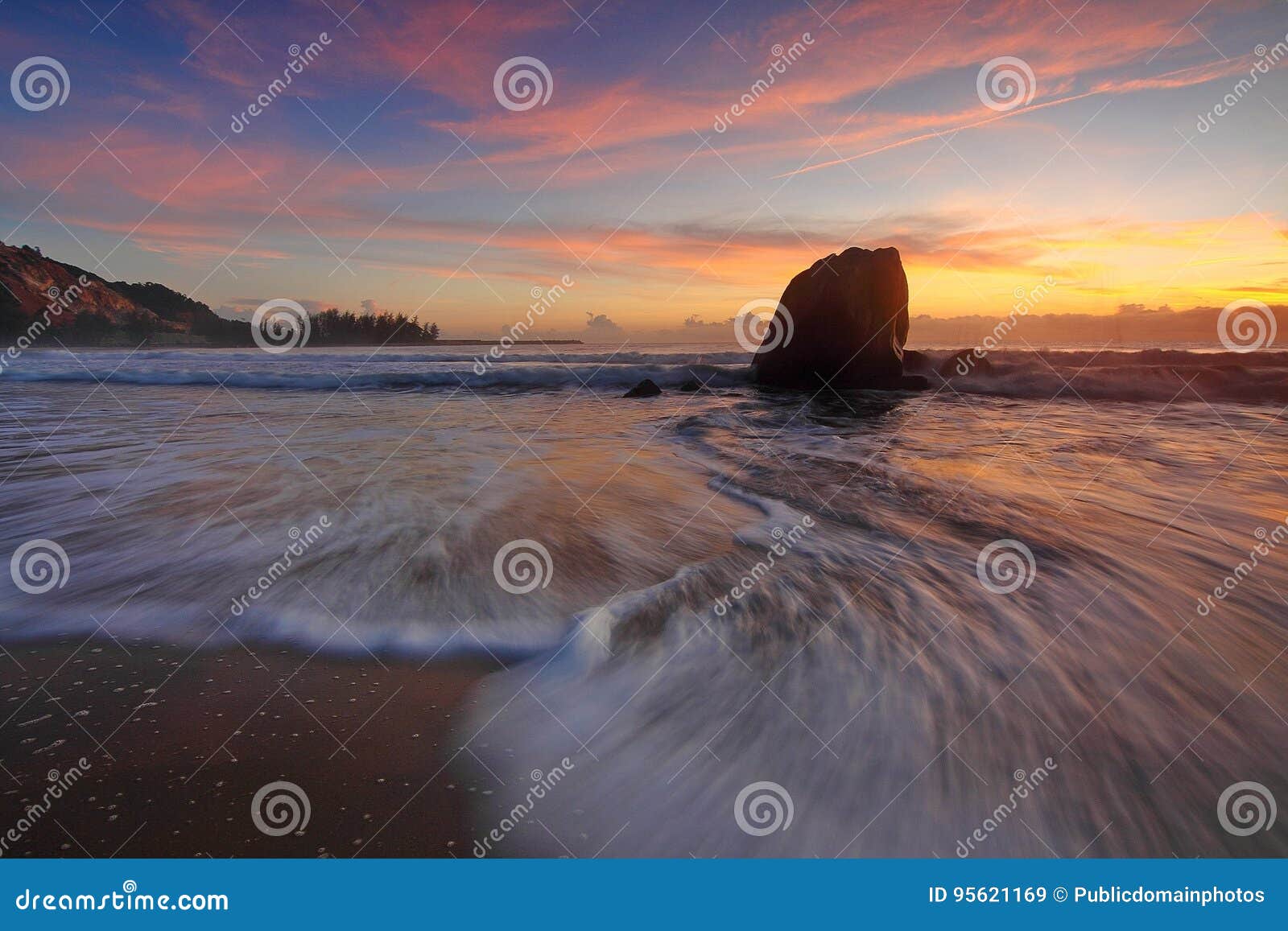 Shore, Sky, Sea, Horizon Picture. Image: 95621169
