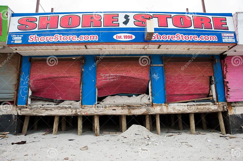 The Shore Store editorial image. Image of store, seaside - 28375490