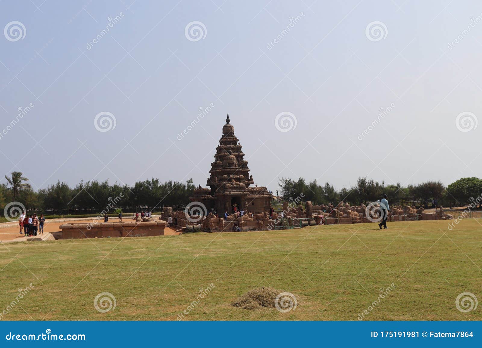 Shore Temple at Mahabalipuram in Tamil Nadu, India Editorial Photo ...