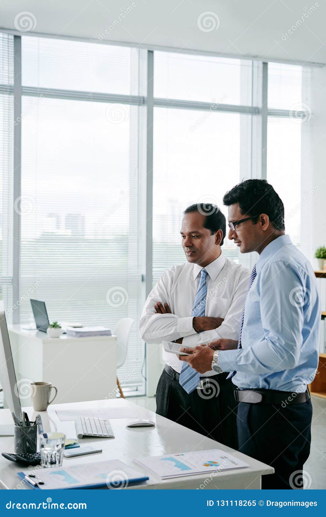 Short meeting in office stock image. Image of manager - 131118265
