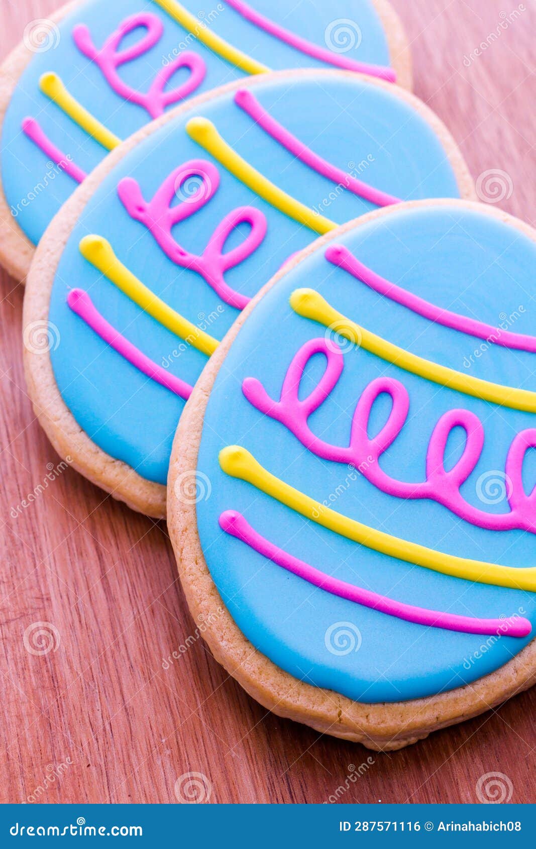 Shortbread cookie stock photo. Image of pastrie, small - 287571116