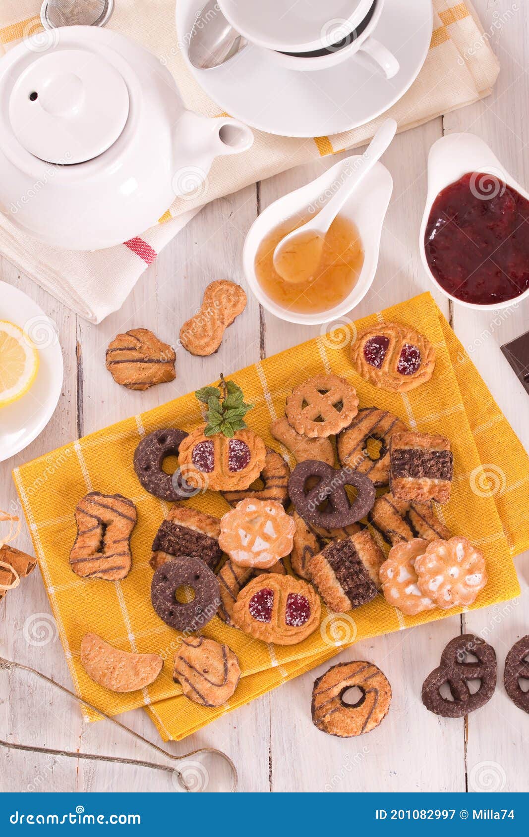 Shortcrust Pastry Biscuits. Stock Image - Image of icing, baked: 201082997