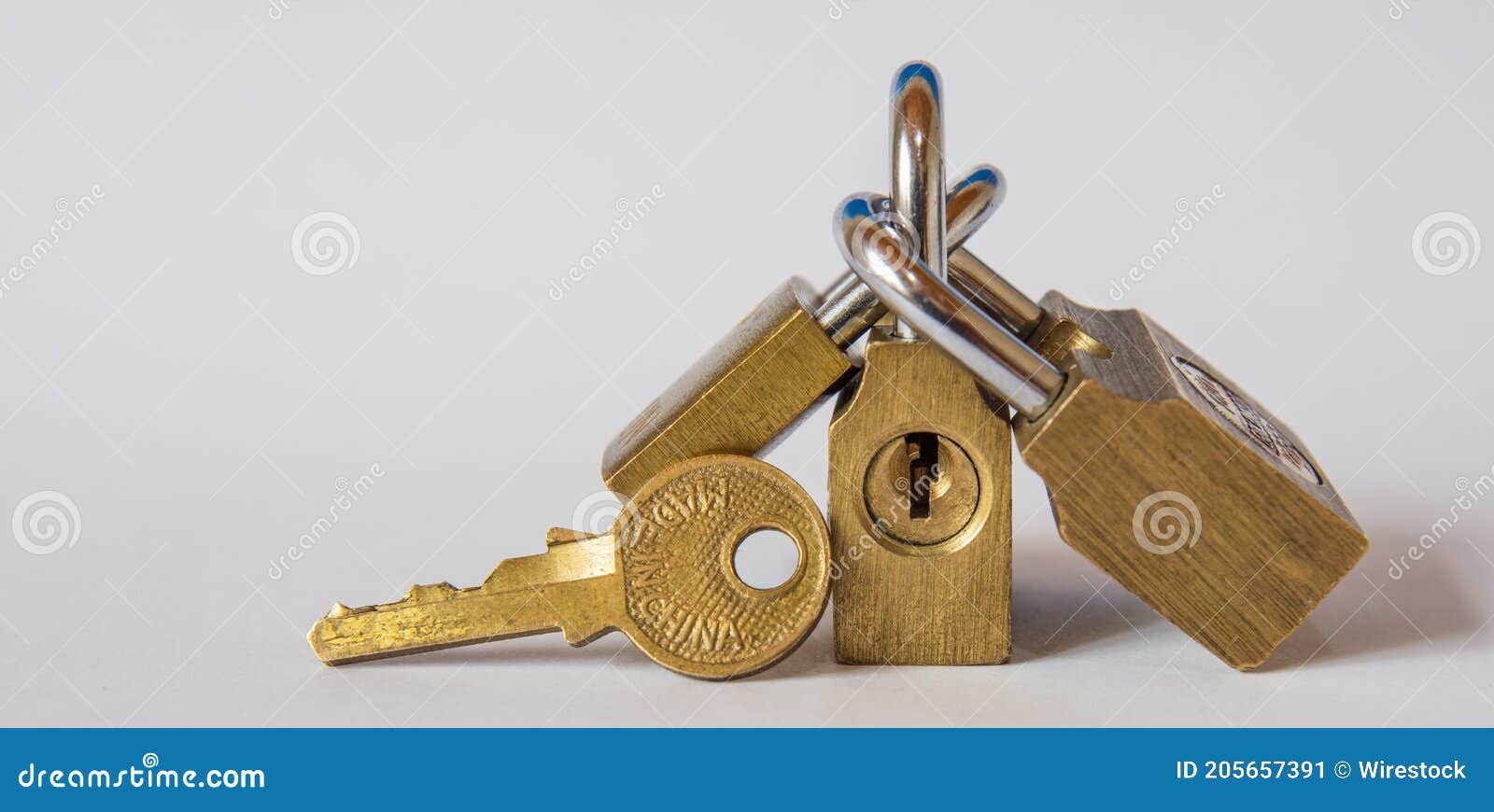 Shot of Golden Locks with a Key Stock Image - Image of lock, metallic ...