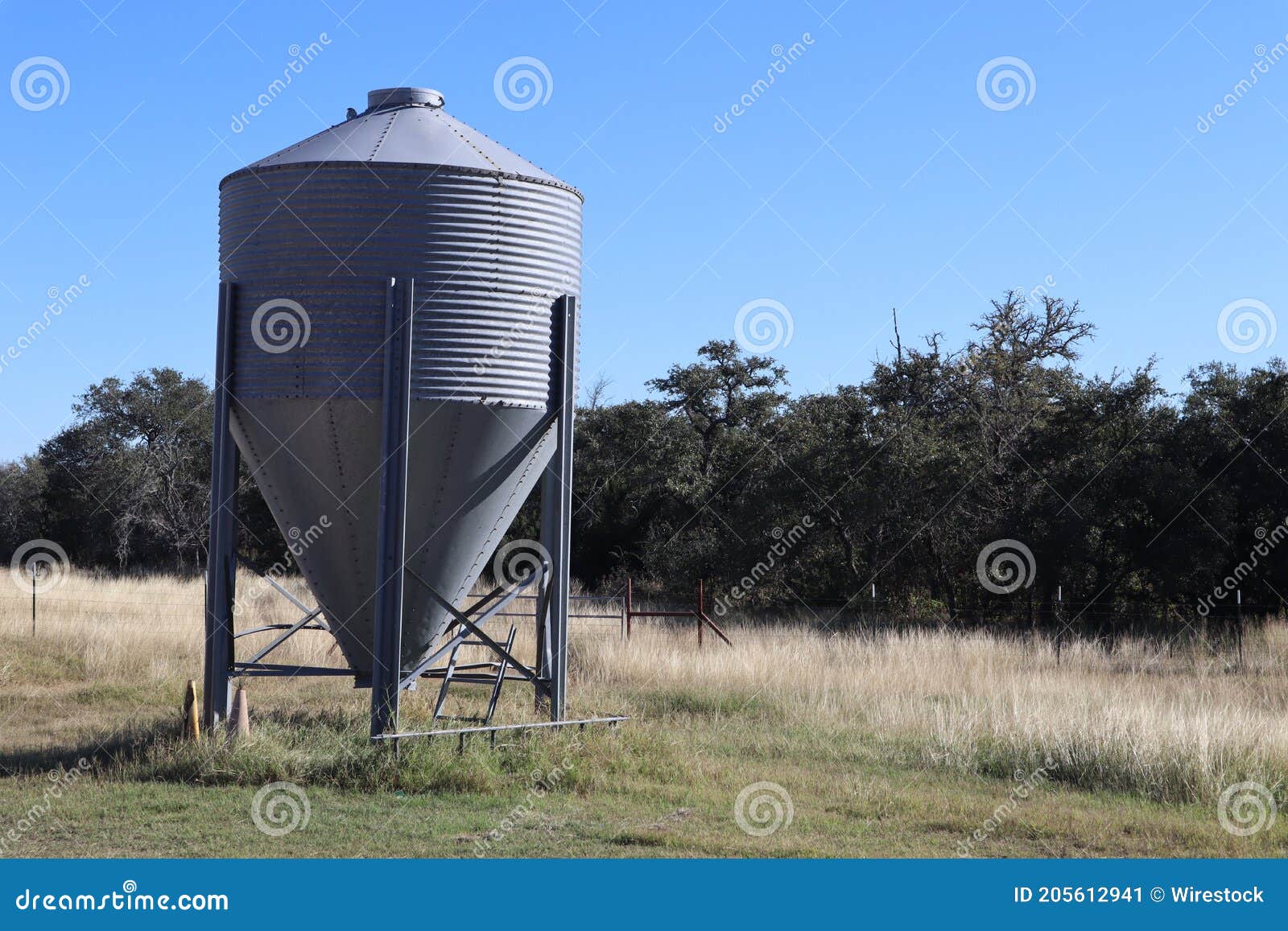 Shot of a Water Tank on a Texas Ranch Stock Image - Image of sunny ...