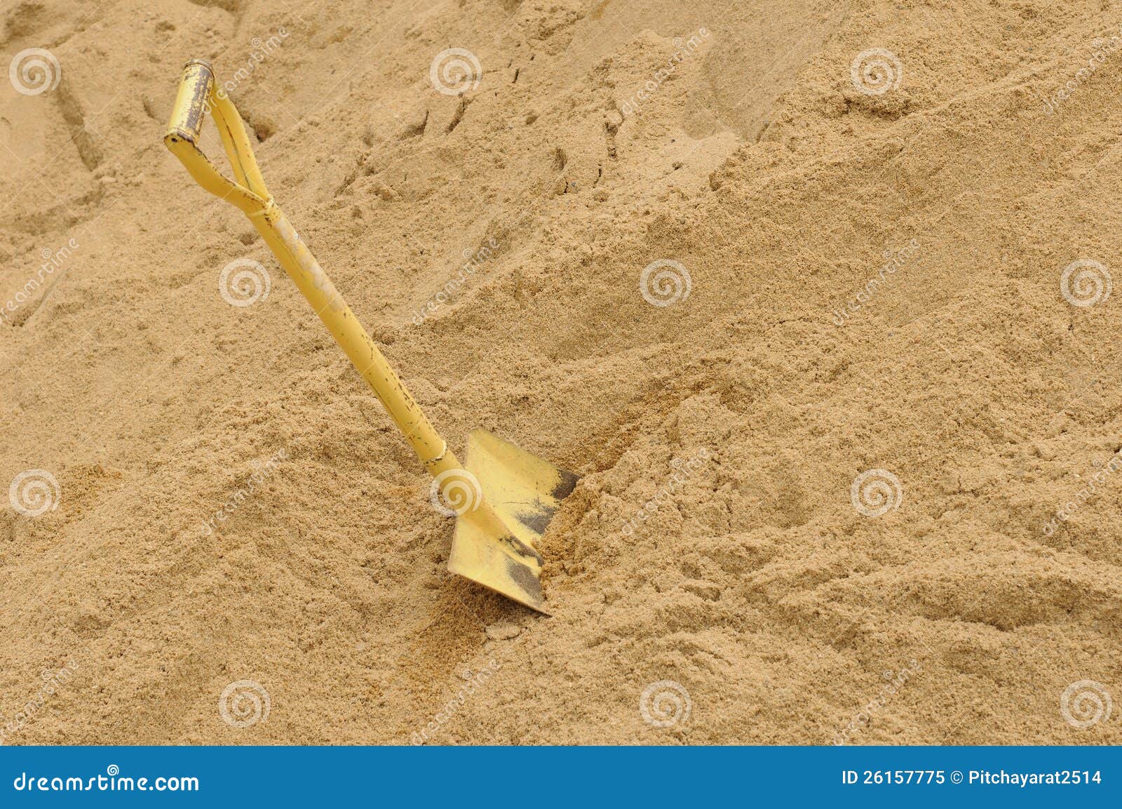 A shovel digging stock image. Image of tool, shovel, labor - 26157775