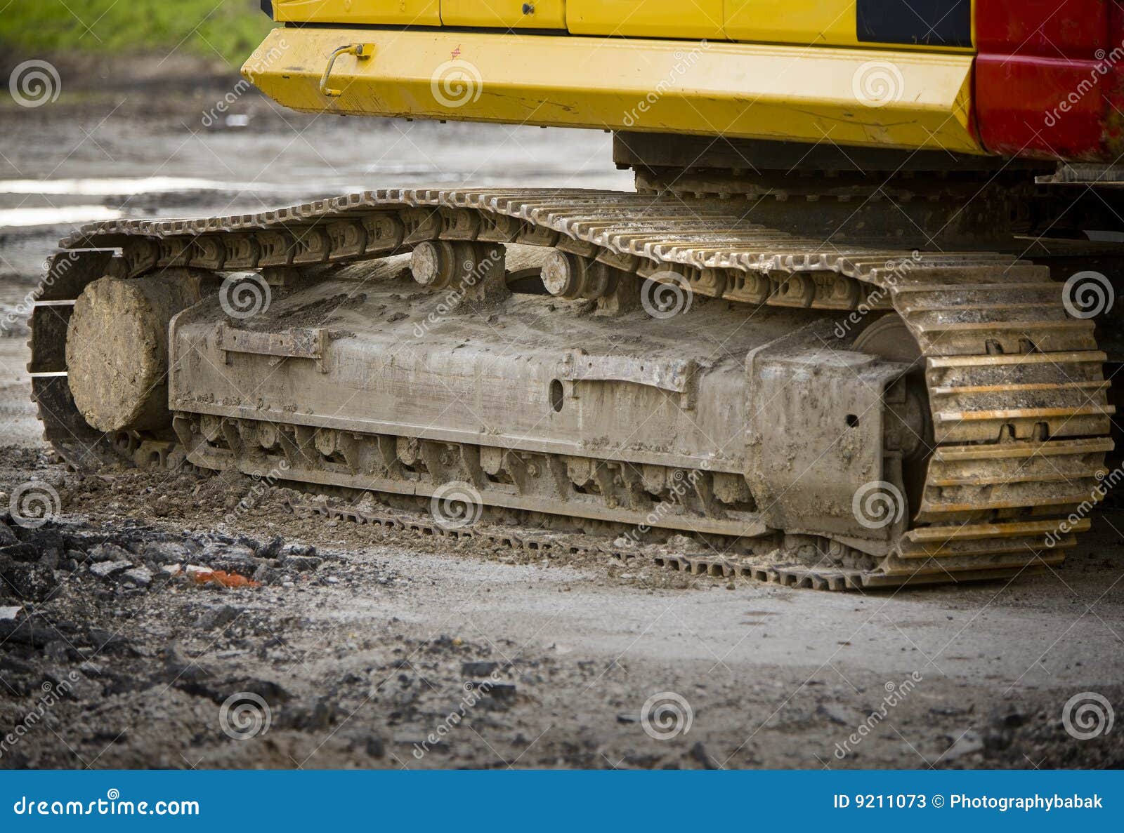 Shovel Mechanical Tracks Stock Photos - Image: 9211073
