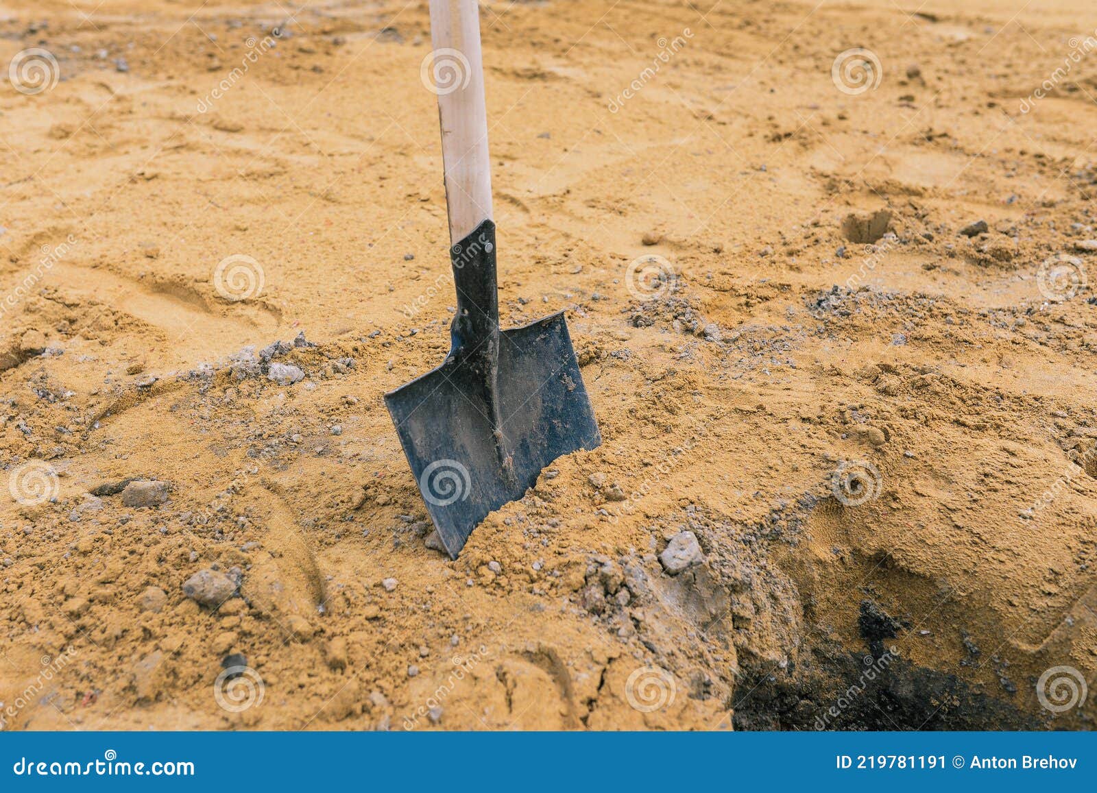 Shovel in the Sand. Tool for Construction Work and Work on the Land ...