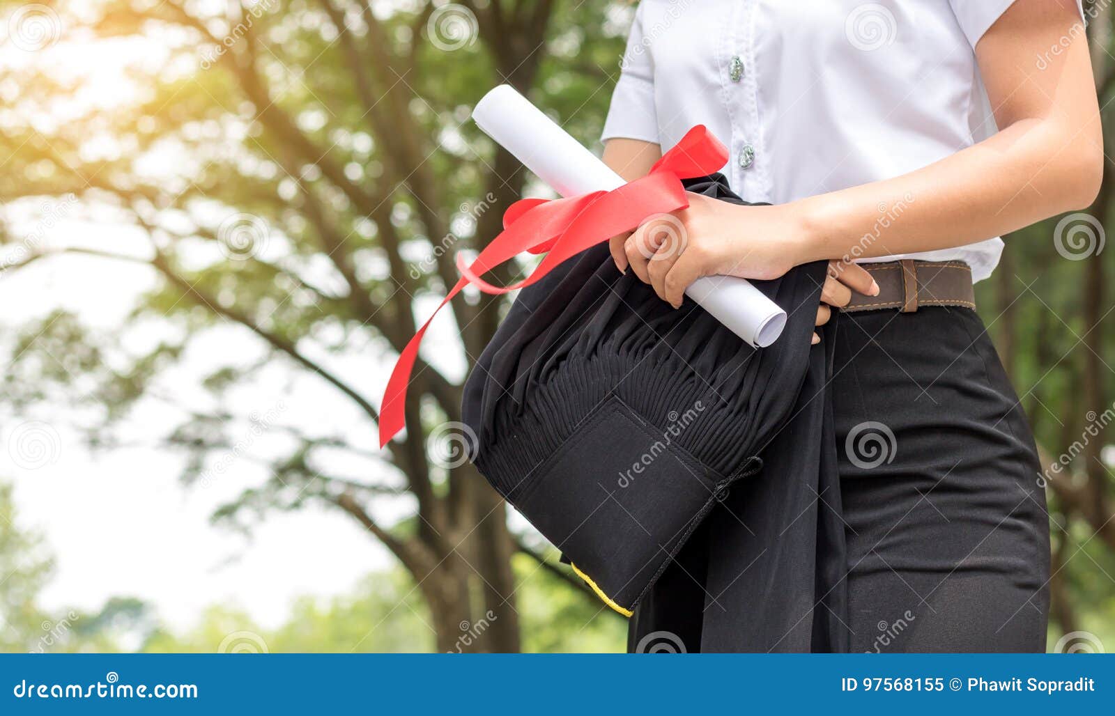 Show Certificated after Graduated Stock Image - Image of people ...
