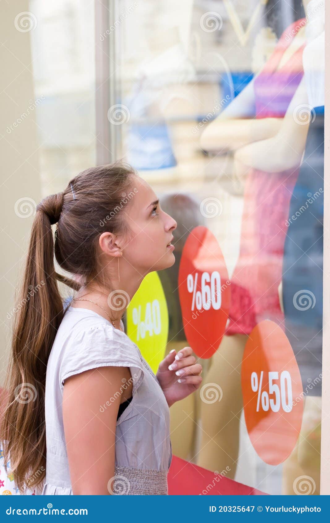 Showcase do disconto imagem de stock. Imagem de vista - 20325647