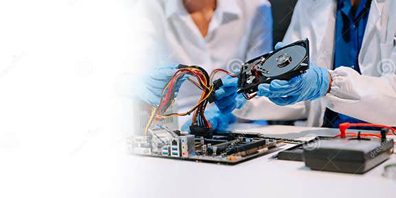 Showcasing Expert Computer Hardware Assembly and Hard Drive ...