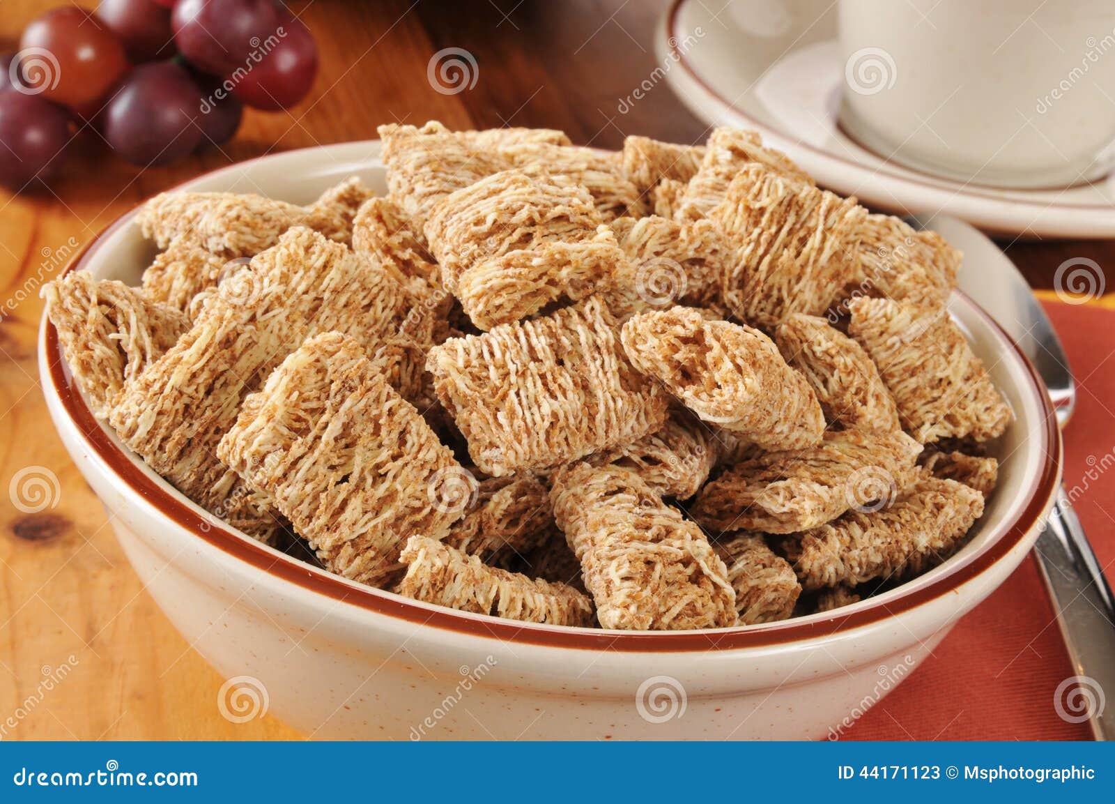 Shredded Organic Wheat Cereal Stock Image - Image of food, bowl: 44171123