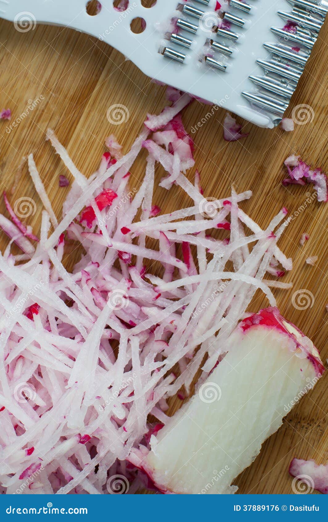 Shredded radish stock photo. Image of radish, organic - 37889176