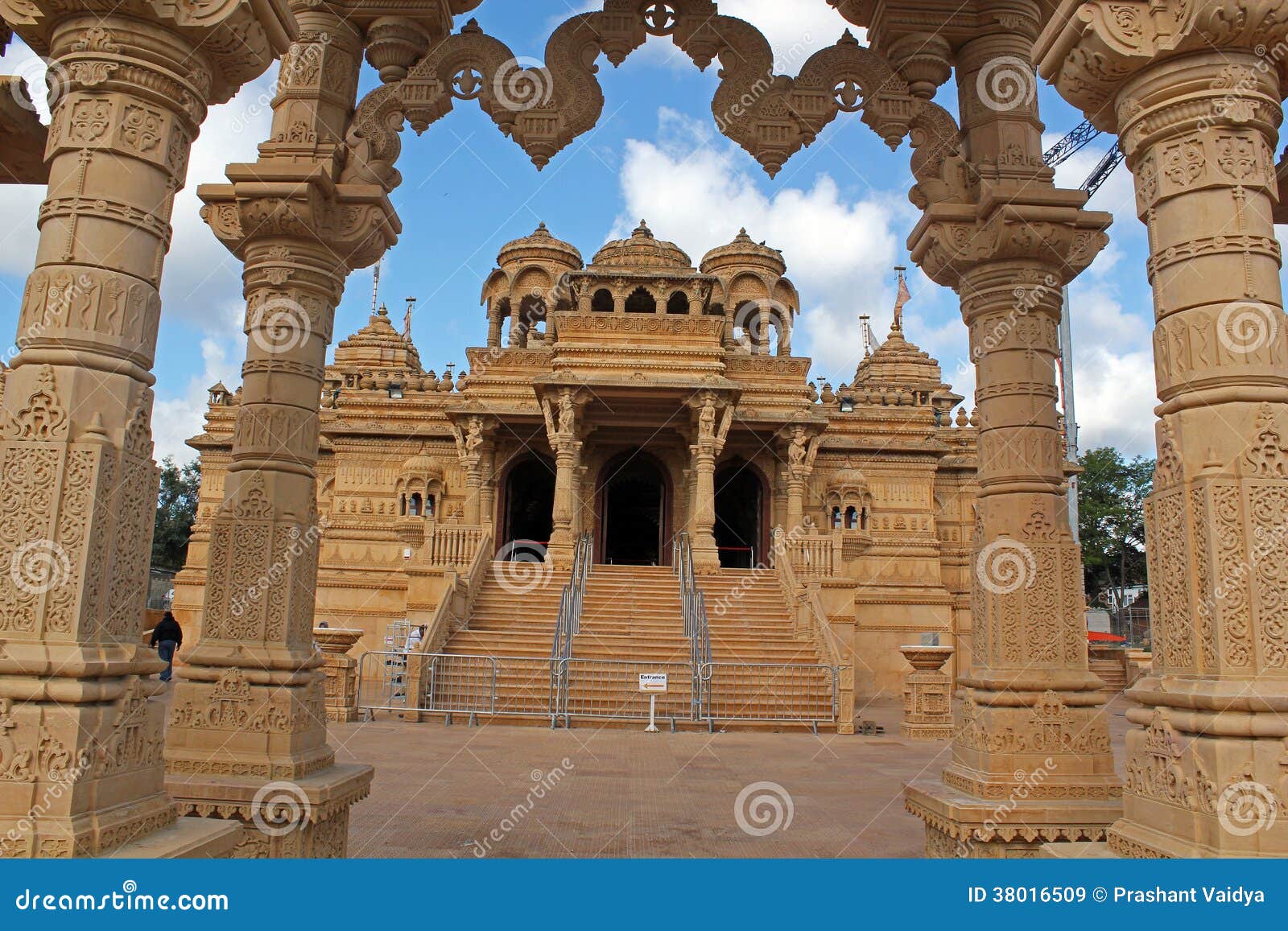 Shri Vallabh Nidhi Temple,Wembly Editorial Stock Image - Image of ...