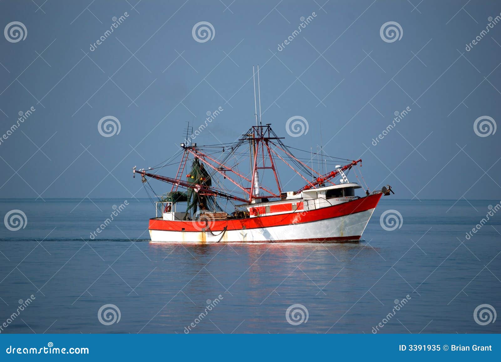 Shrimp boat at sea stock image. Image of catch, keywest - 3391935