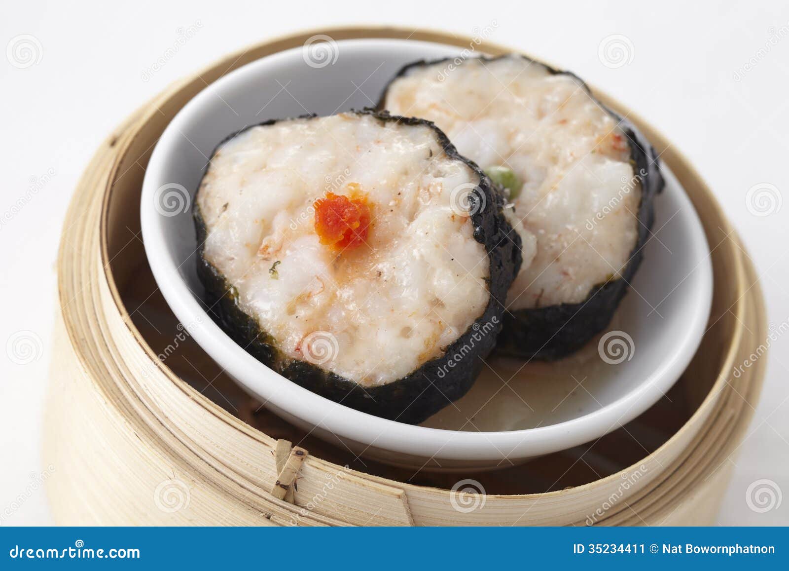 Shrimp and Seaweed Dumplings Stock Image - Image of container, asia ...