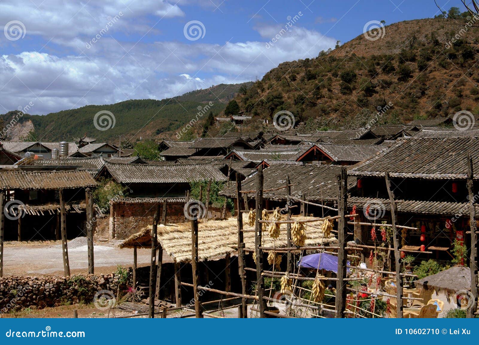 Shu he, China: Ancient Farmhouses Stock Photo - Image of peppers, naxi ...