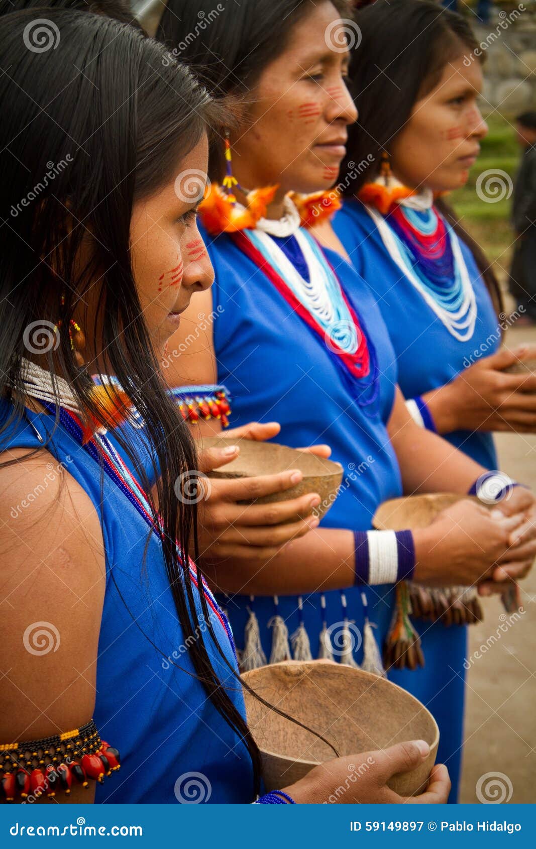 Shuar, Grupo Indígena De Ecuador Fotografía editorial - Imagen de grupo ...