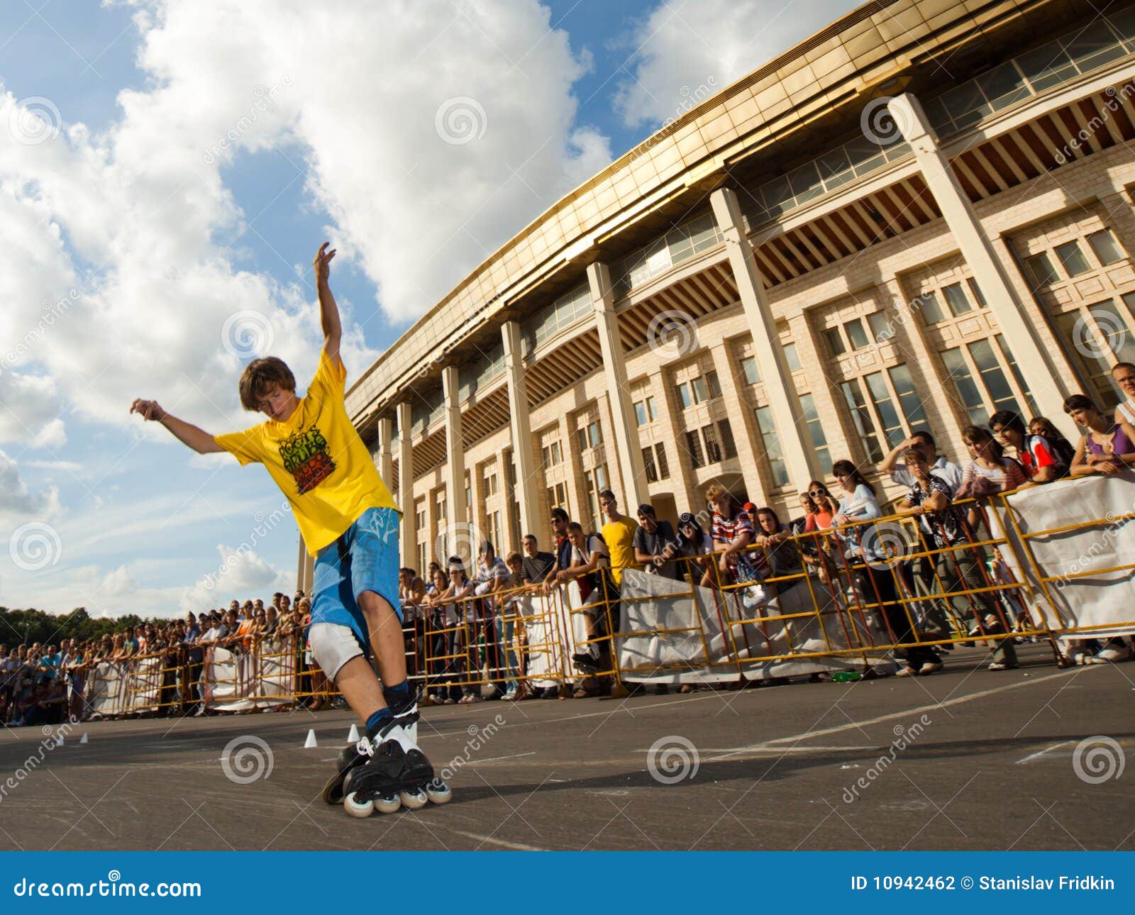 Shuffle (slide) Competition Editorial Photography - Image of ...